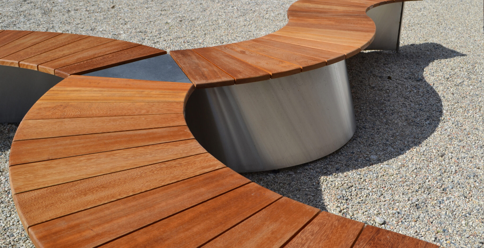 Arc | Bench - MARK Product : MARK Product